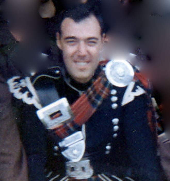 093 : Allan W Hamilton – Pipers Persuasion