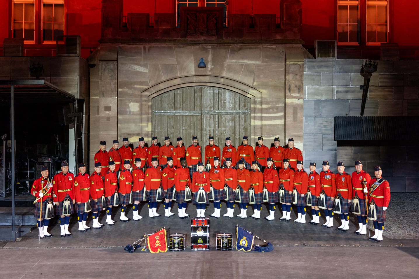 99 : RCMP Pipes & Drums – Pipers Persuasion